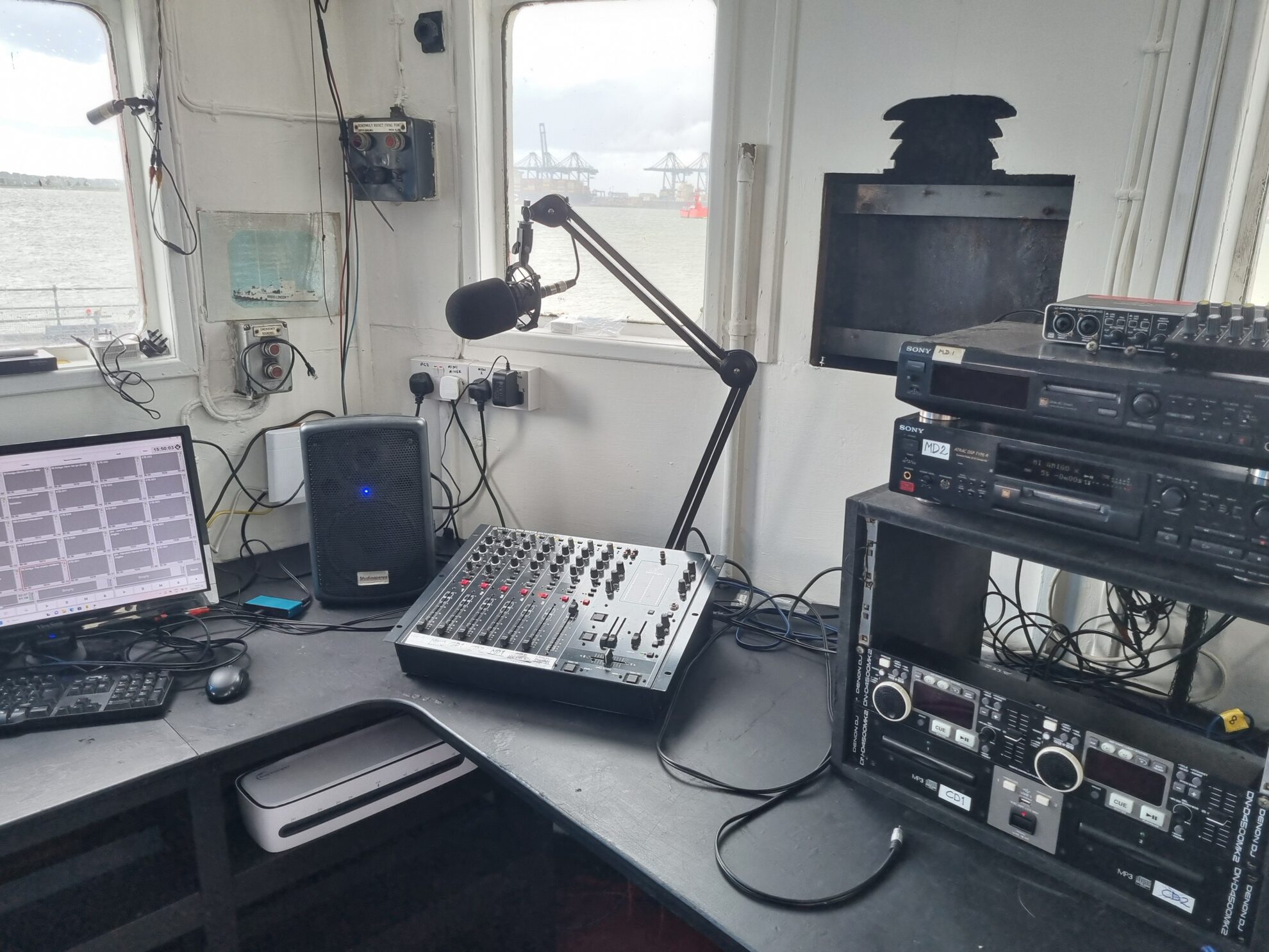 Radio From the LV18 – Afloat in Harwich Harbour
